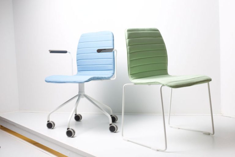 Plana Chair - Mohm